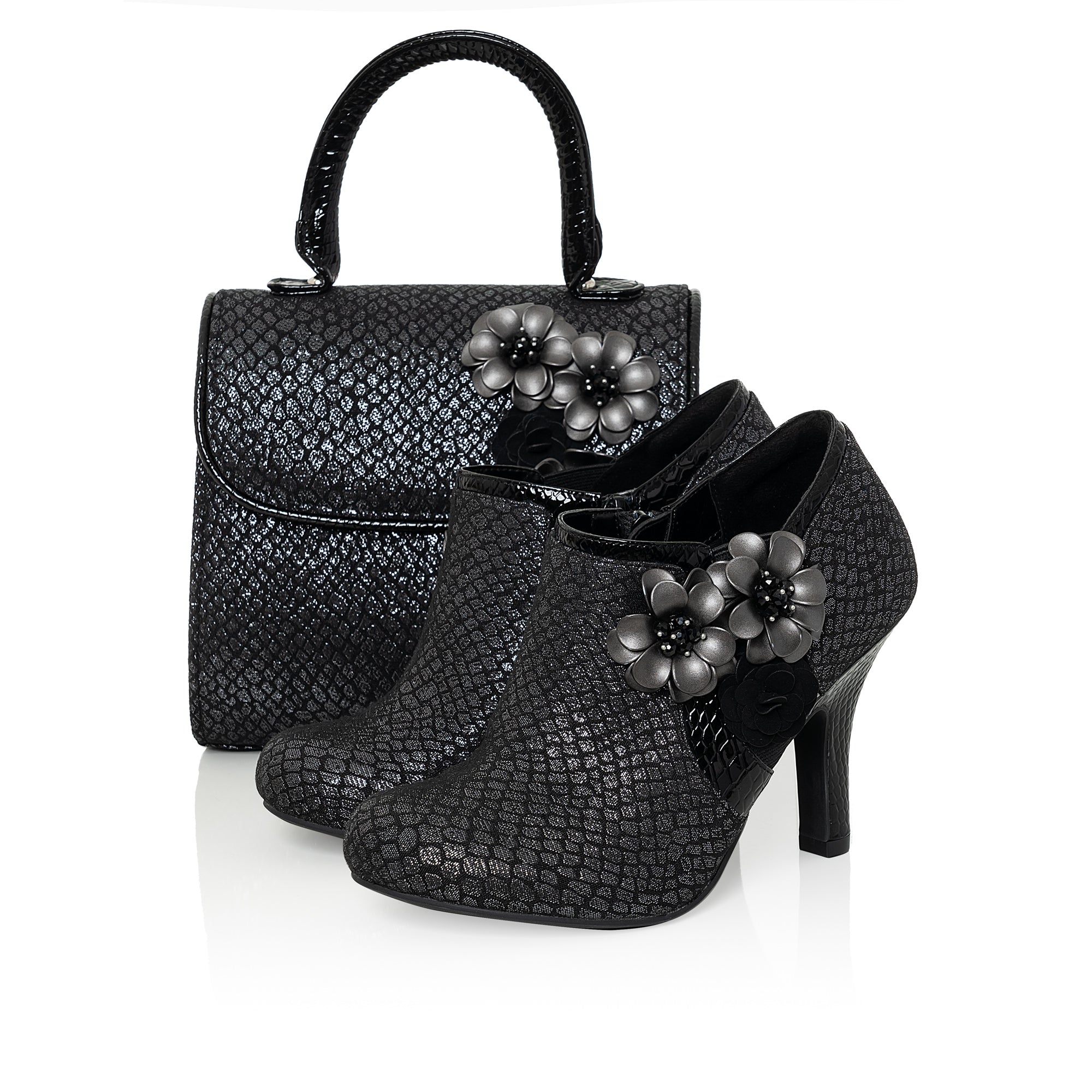 Electra (Black Shimmer)– Ruby Shoo