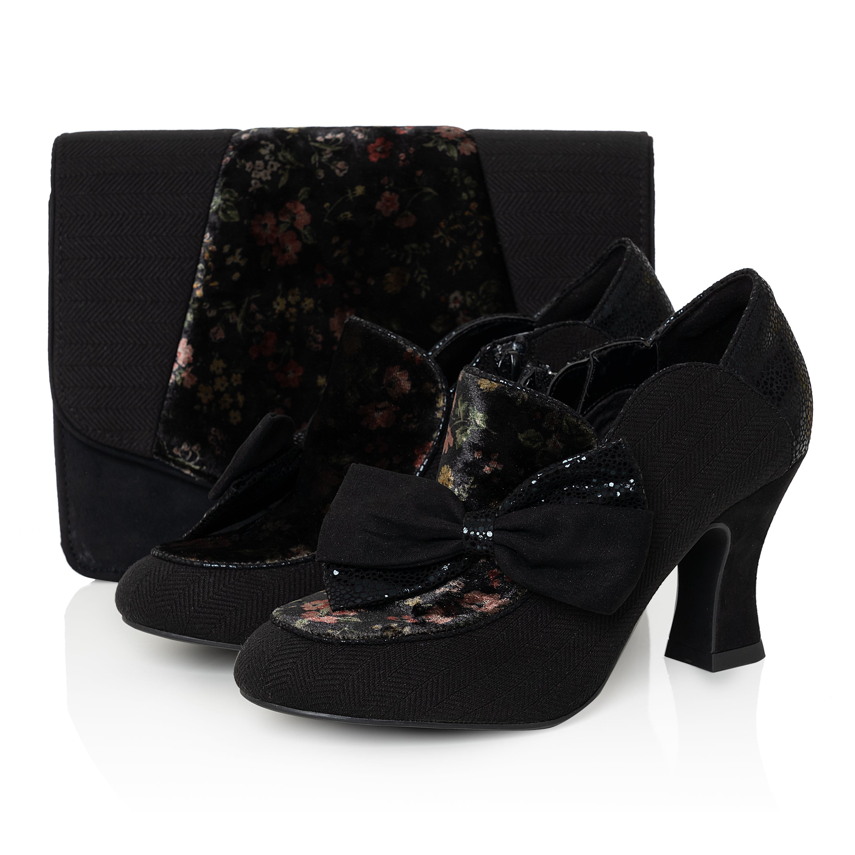 Astrid (Black Velvet)– Ruby Shoo